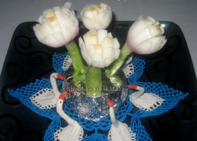 Shobha's Food Mazaa: SPRING ONION FLOWERS ( Table Decoration)