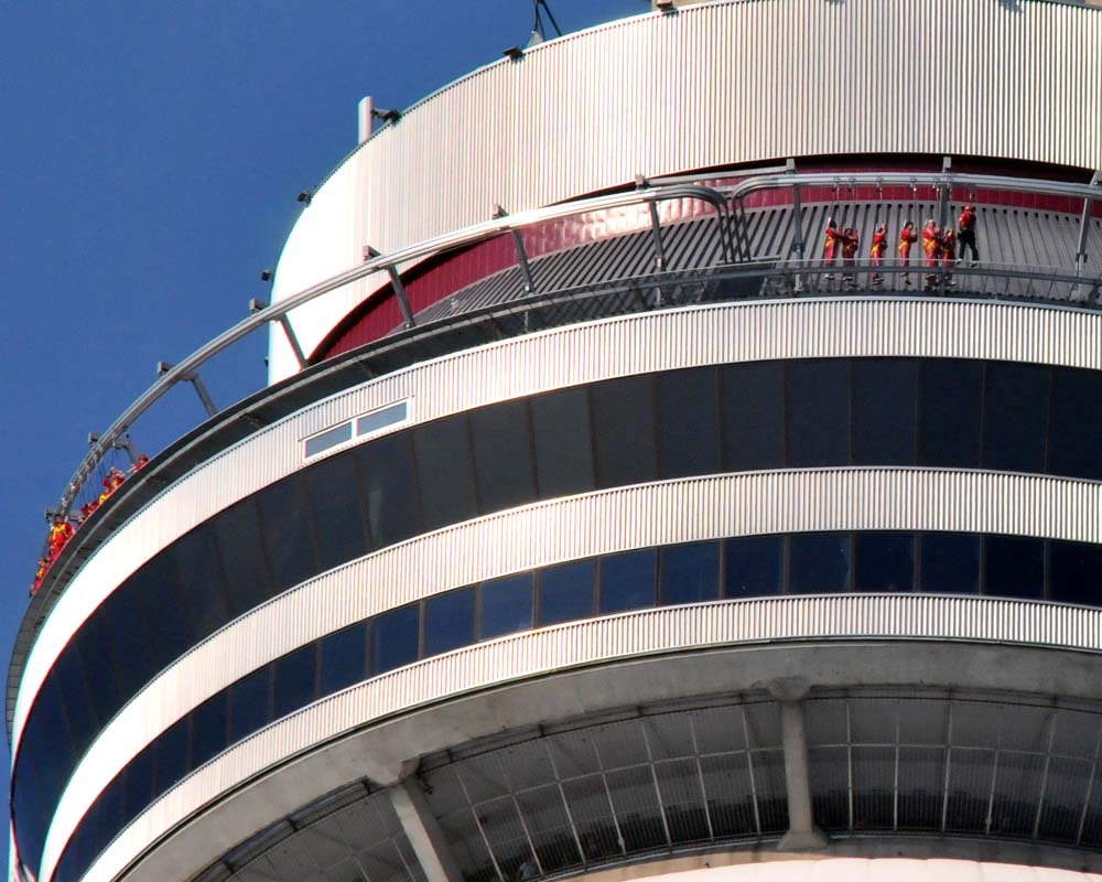 Toronto Grand Prix Tourist - A Toronto Blog: CN Tower: EdgeWalk - A ...