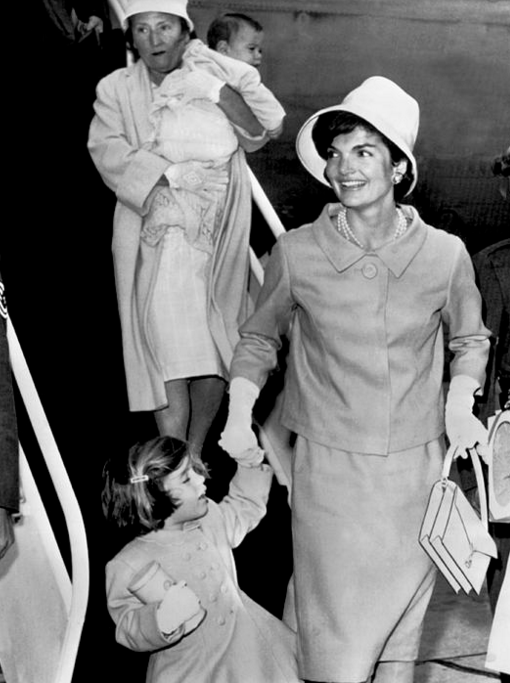 Jacqueline Kennedy Photographs (During the White House Years): (Part 1 ...
