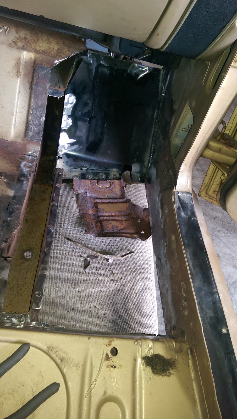 Eli's 68 Mustang Project: Those torque boxes