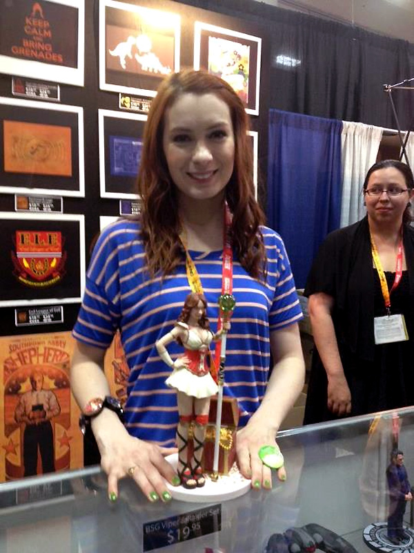 Idle Hands: The Guild 1:6 Scale Codex Figure