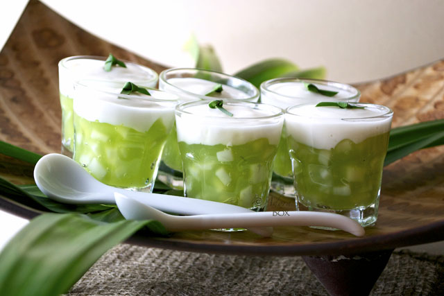 Adora's Box: BUCO PANDAN CUPS