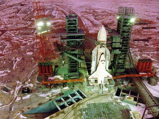 blogdonata: A triste história do Projeto Buran, o ônibus espacial russo