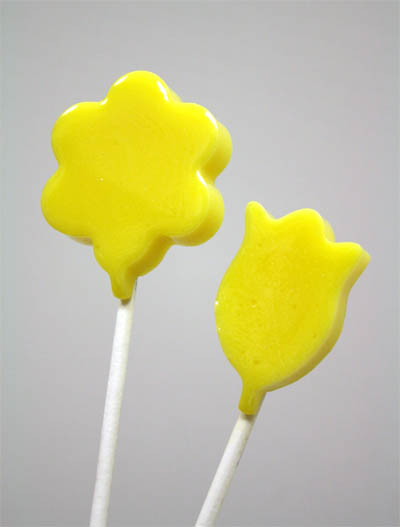 The Curious Yellow: Making lollies