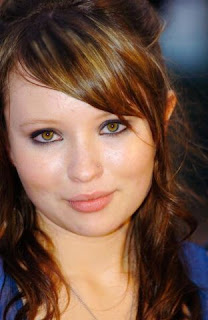 JANE ENTRE LINHAS: Janeiro Colírio 2012 - Emily Browning & Raoul Bova