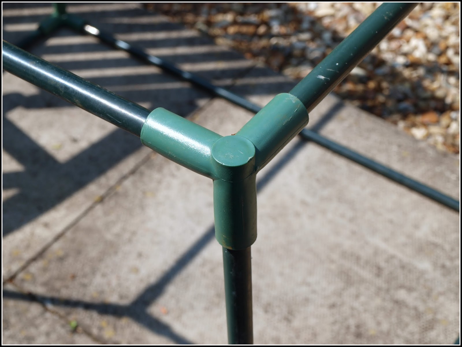 Mark's Veg Plot: Making a Strawberry cage