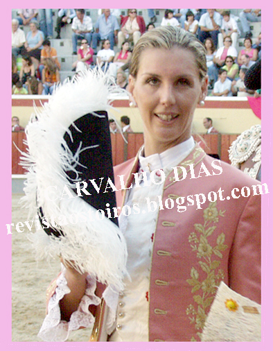 REVISTA OS TOIROS: ANA BATISTA - UMA TEMPORADA COM SABOR ESPECIAL