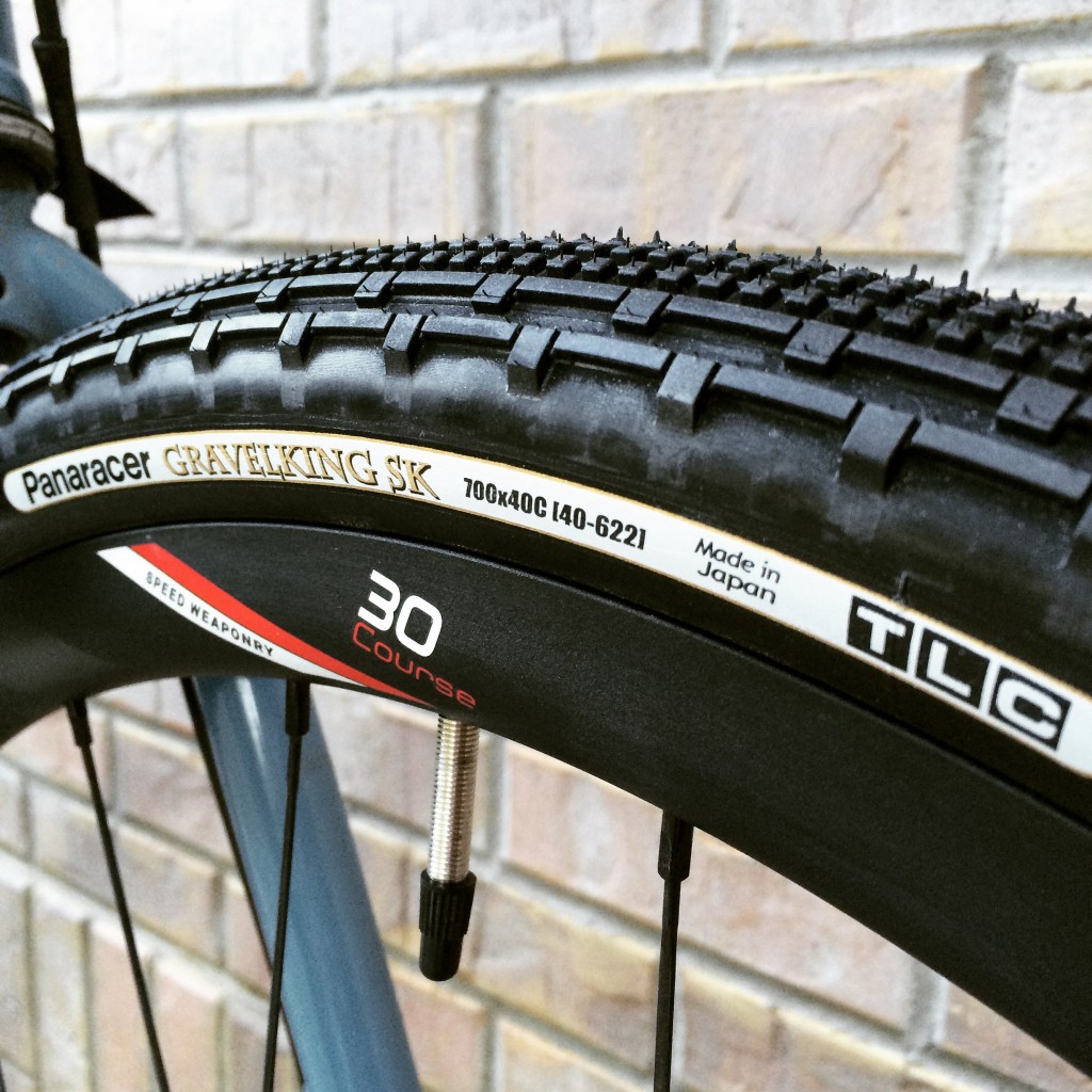 Wileydog Cycle: Tubeless Ready 40c tires