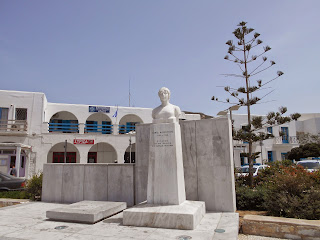 http://artnotakymothoe.blogspot.com: ΤΗΝ ΠΑΡΟ ΦΩΤΟΓΡΑΦΙΖΕΙ Η ΝΟΤΑ ΚΥΜΟΘΟΗ