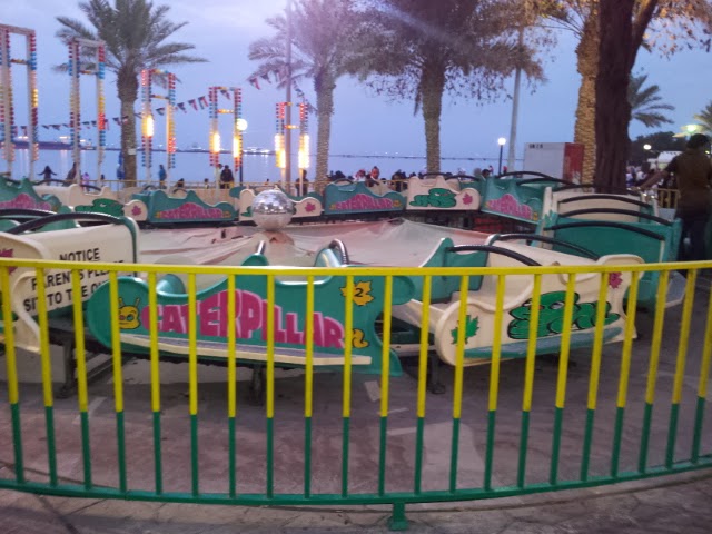 Life in Kuwait Blog: Rides and camels beside Magic Mall