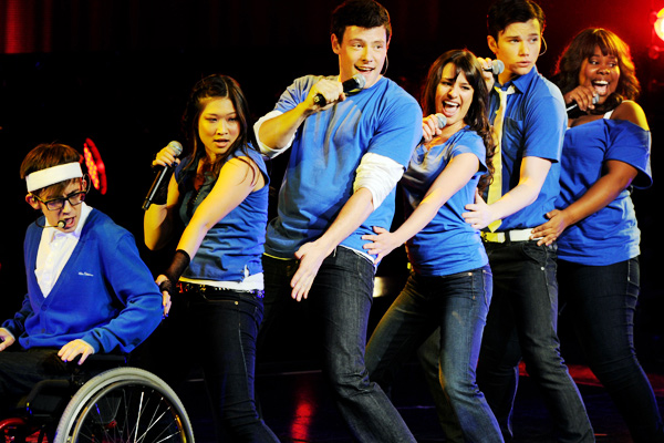 "Glee", Ian Brennan & Ryan Murphy & Brad Falchuk ~ Cineticamente