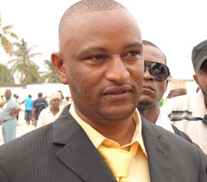 Lila kim: SUPER MOGUL MTANZANIA MWENYE MAGARI YA AJABU 4 SASA AONGEZA ...