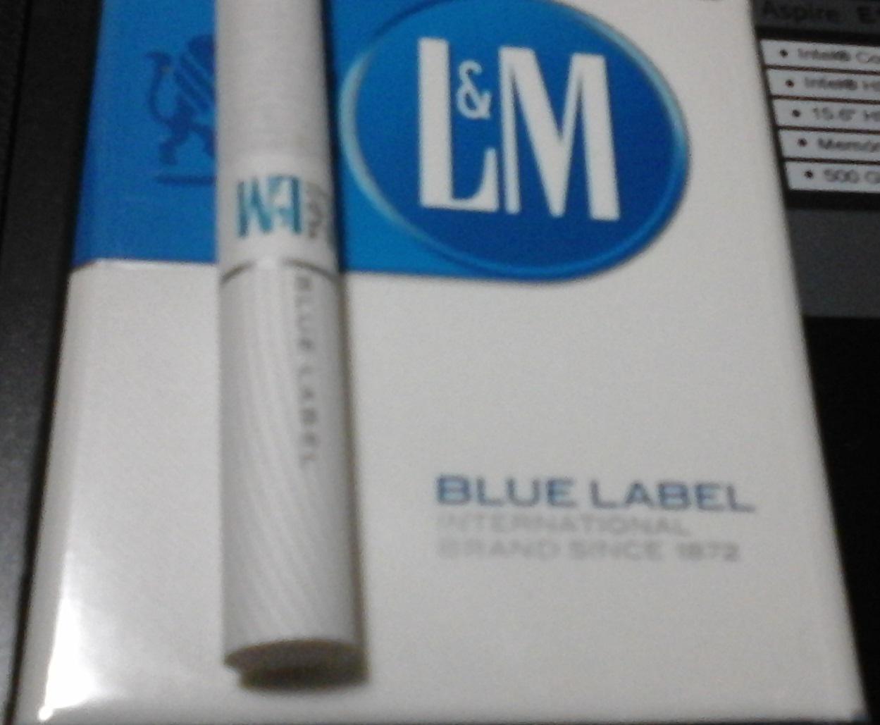 CIGARROS & CIGARROS : L&M RED LABEL - L&M BLUE LABEL