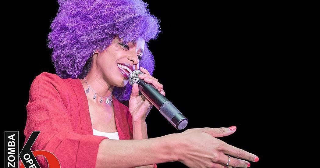 CONHEÇA A CANTORA JENNIFER DIAS