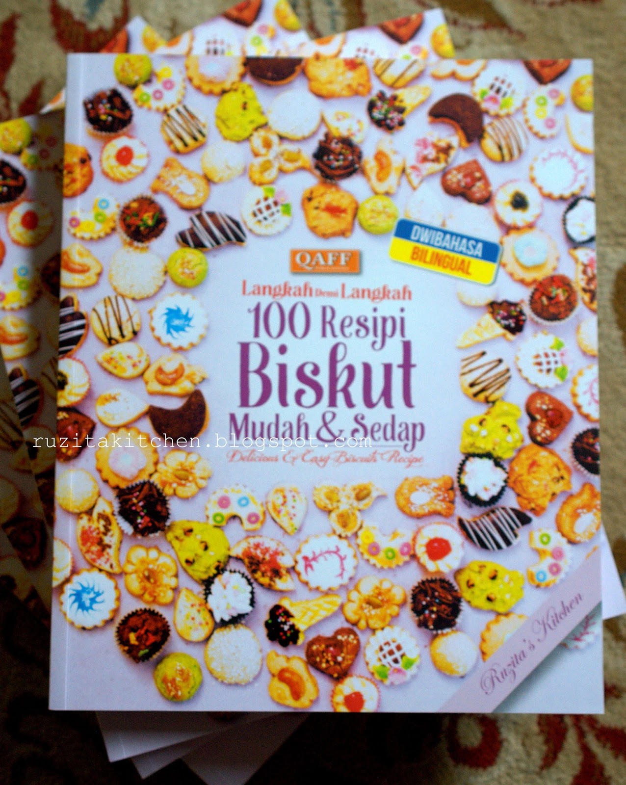 BUKU 100 RESEPI BISKUT MUDAH DAN SEDAP