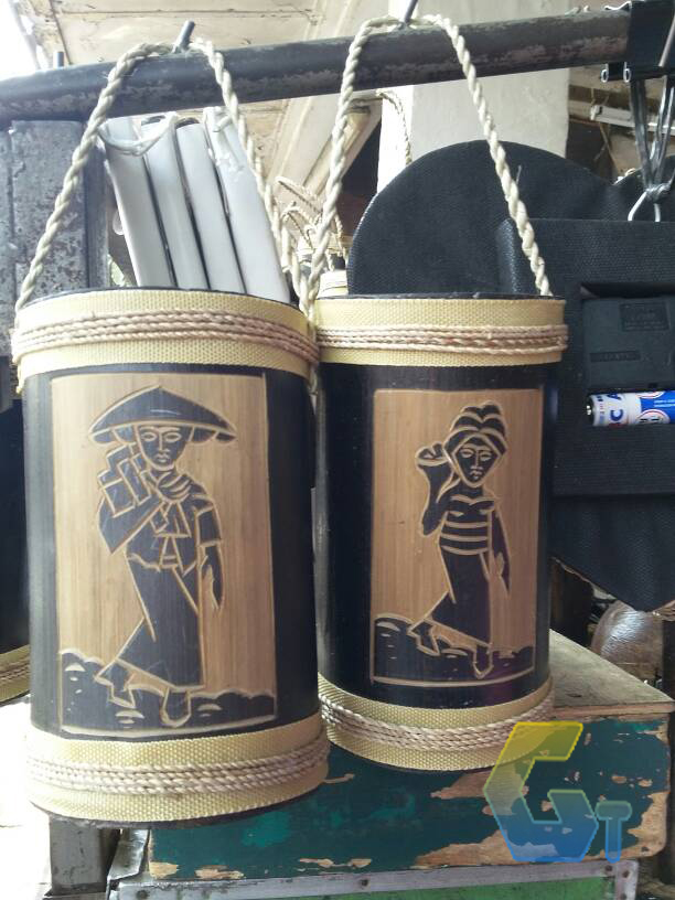 MEMBUAT CELENGAN CANTIK DARI BAMBU DAN KALENG - GOSIP TERKINI