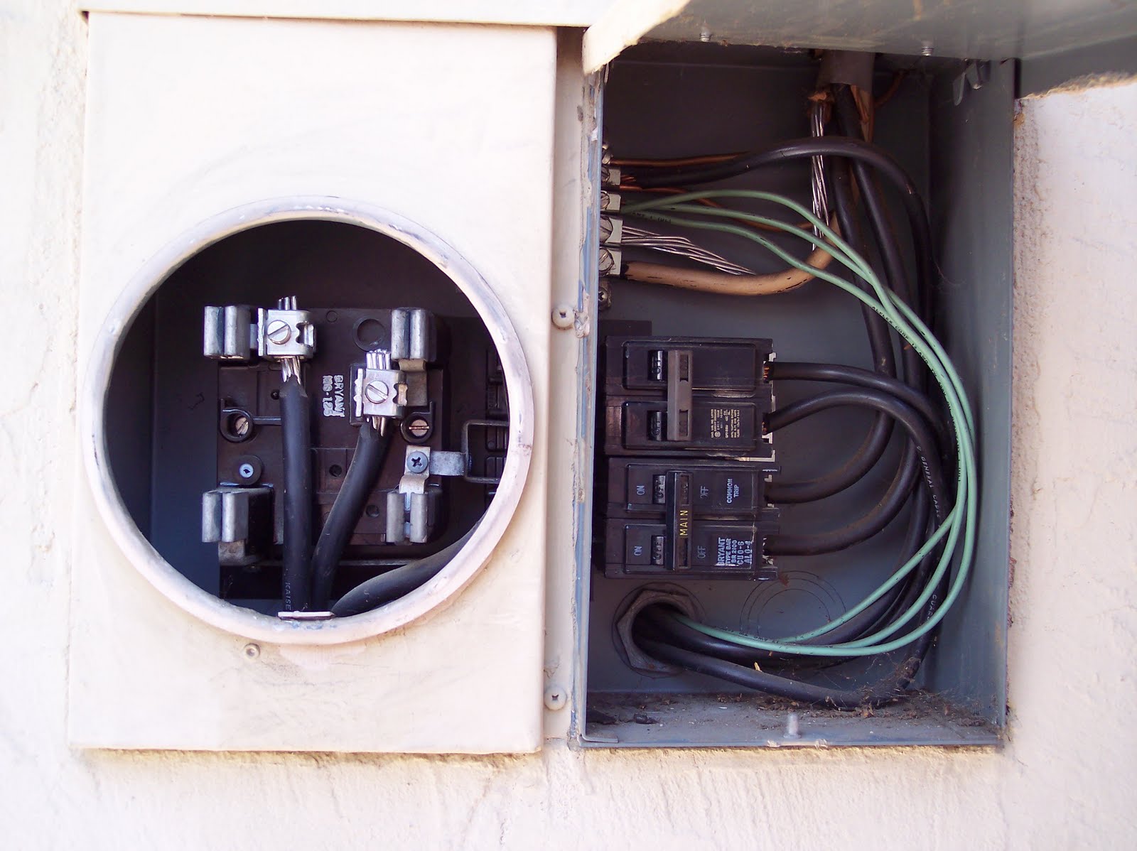 2121 Interbay Drive: Electric Meter Socket & Load Center