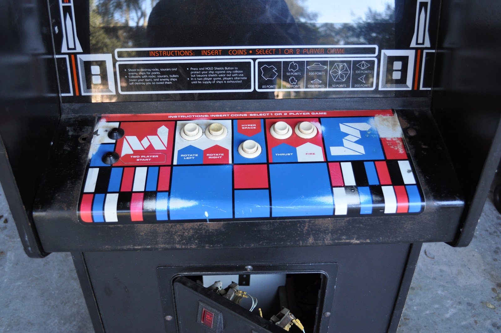 Spaceport Arcade: Asteroids Deluxe