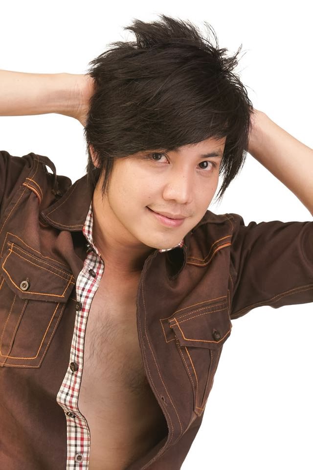 M y a n m a r H u n k s: Sai William Tun