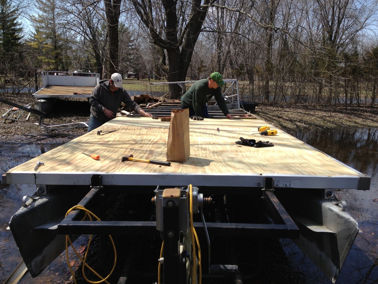 Lake Puckaway: Common Tern Nesting Rafts