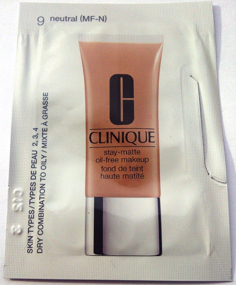 BeautySwot: Sample Sachet Sunday - Clinique Stay-Matte Oil-Free Makeup ...
