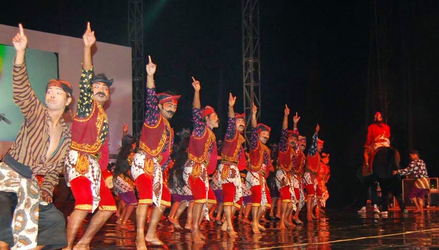 SASTRA JAWA: Tari Soreng