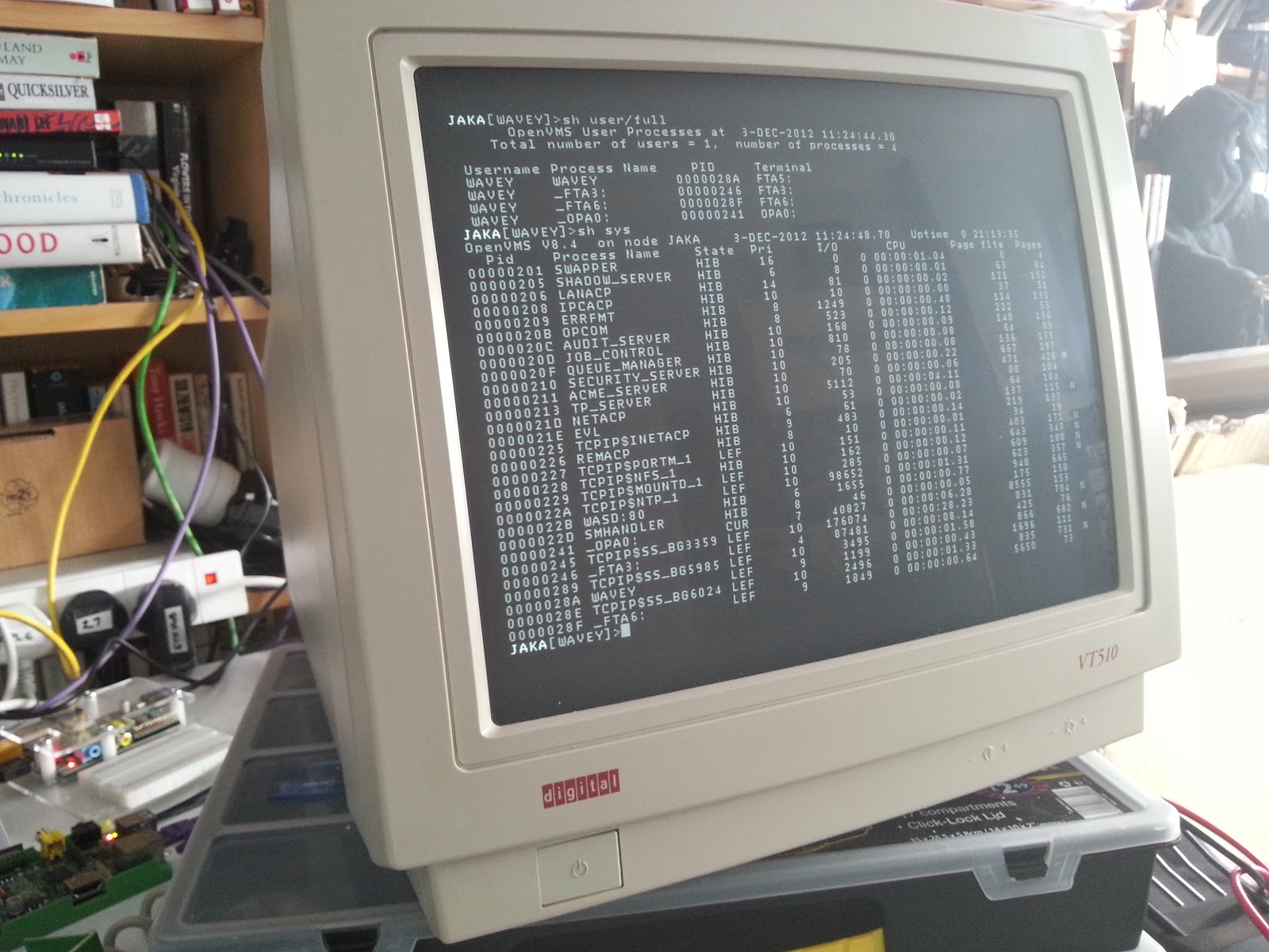 Restoring a DEC AlphaServer 2100