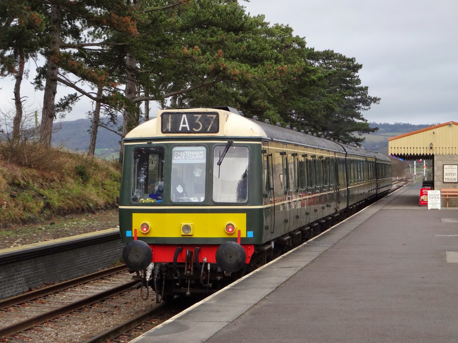 David W My Trains: Gloucester & Warwickshire Heritage Dmu