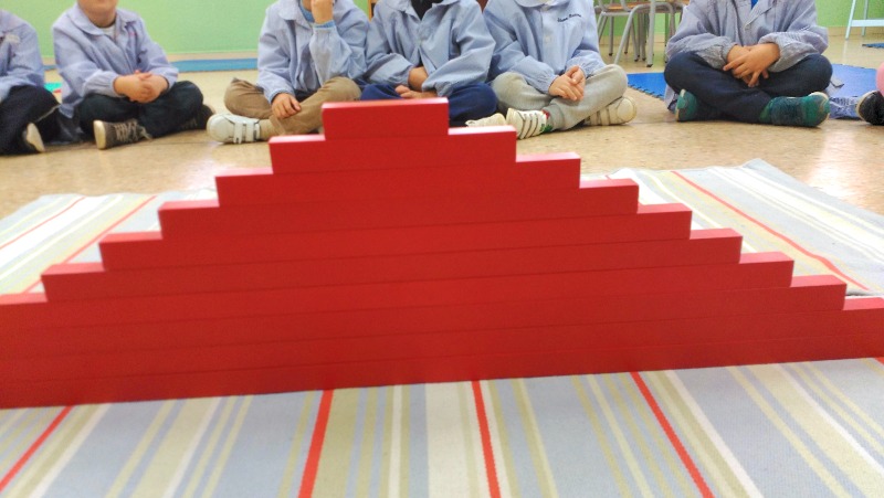 PRESENTAMOS LOS LISTONES ROJOS MONTESSORI