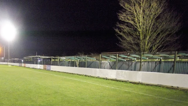 The Wycombe Wanderer: Redbridge - Oakside Stadium