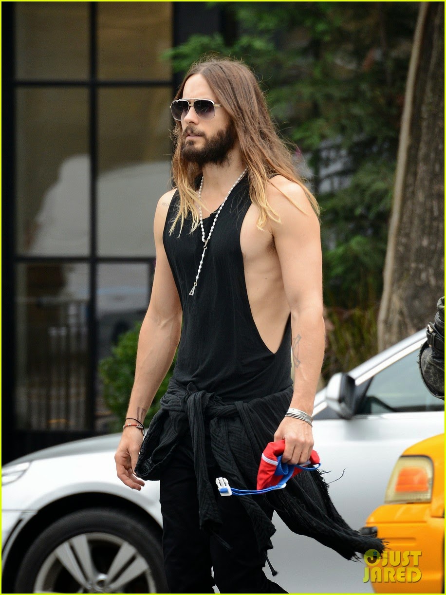 Jared Leto Latin American Fans: Jared Leto's Muscles Are on Full ...