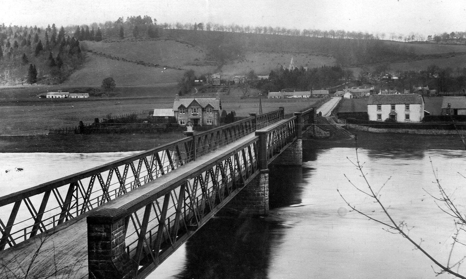 Tour Scotland: Old Photograph Victoria Bridge Caputh Perthshire Scotland