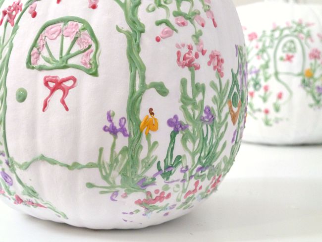 Painted White Cottage Pumpkins - Crafts a la mode