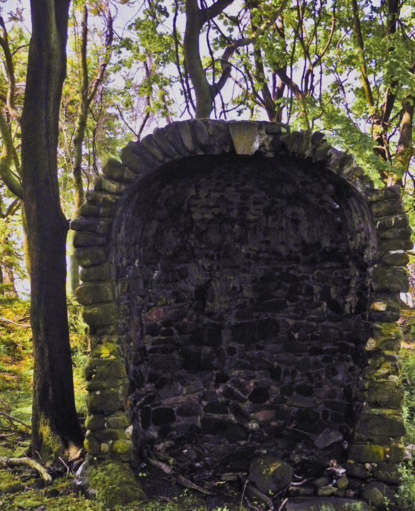 Seeks Ghosts: The Legends that Surround Charles Island