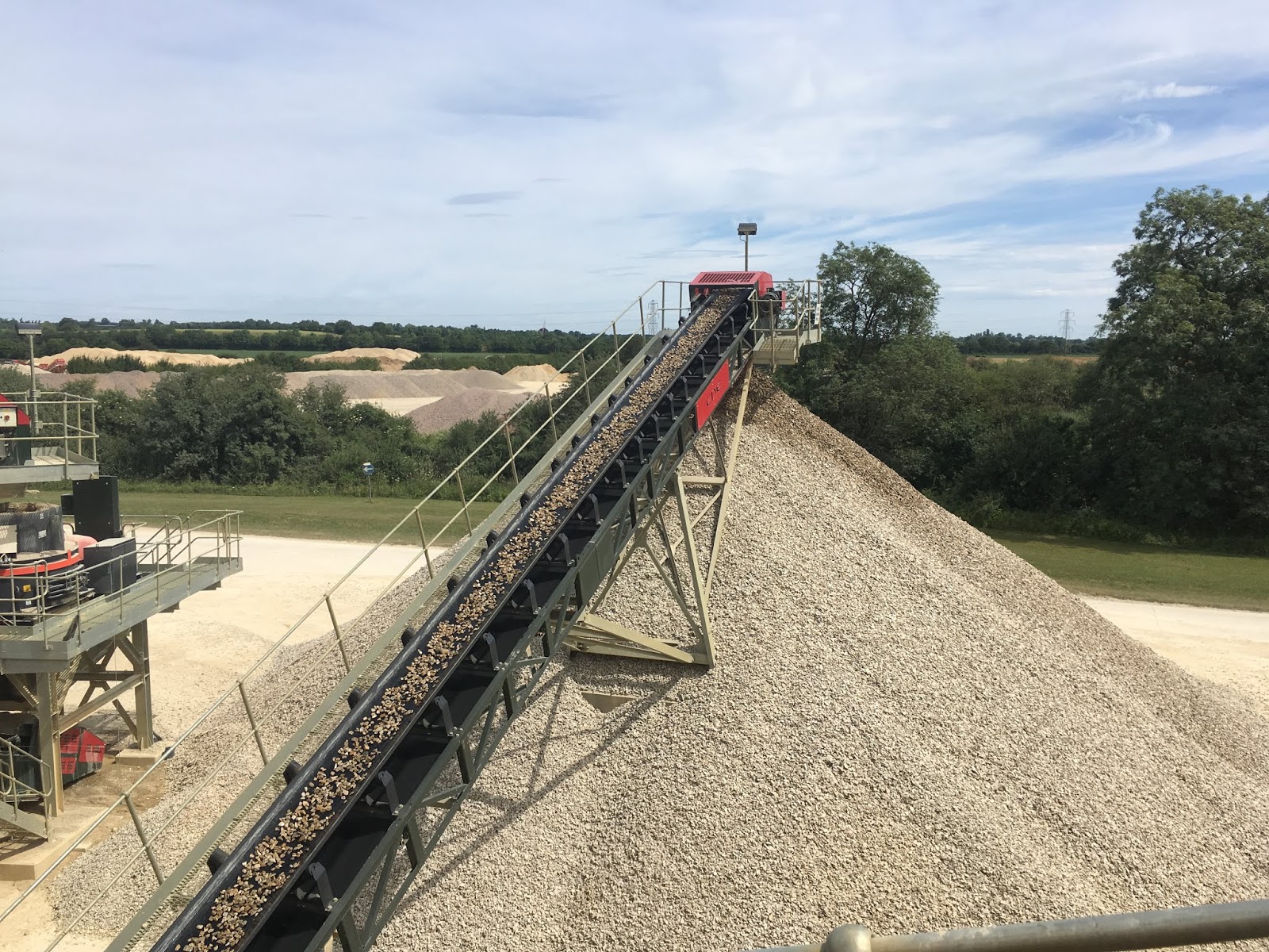 Lower Windrush Valley Project: Exploring Gill Mill Quarry