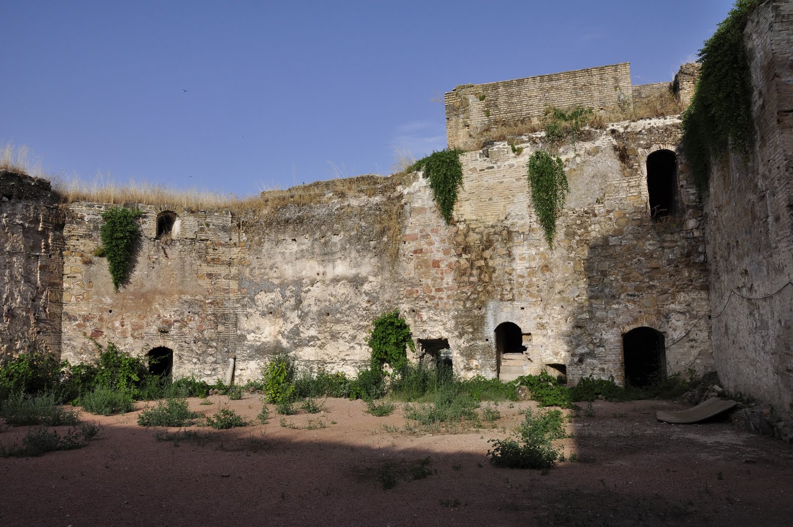 Fotografías de Castro del Río: Castillo y Murallas de Castro del Río ...