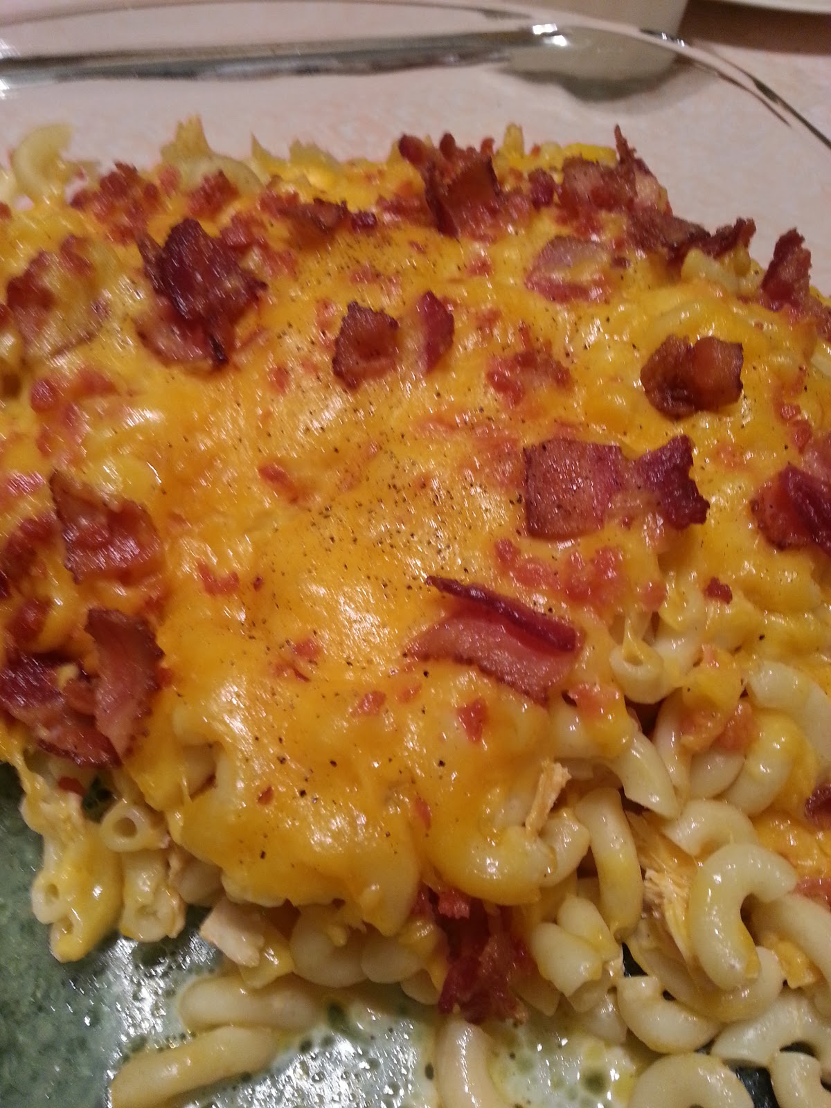 Sweet 'n Sour Sassiness: Buffalo Chicken Bacon Ranch Mac N Cheese