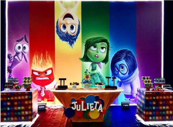 Fiesta temática intensamente