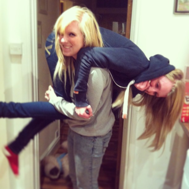 Strong Lift and Carry Photos and Videos - Strong Muscular Girls Lift ...