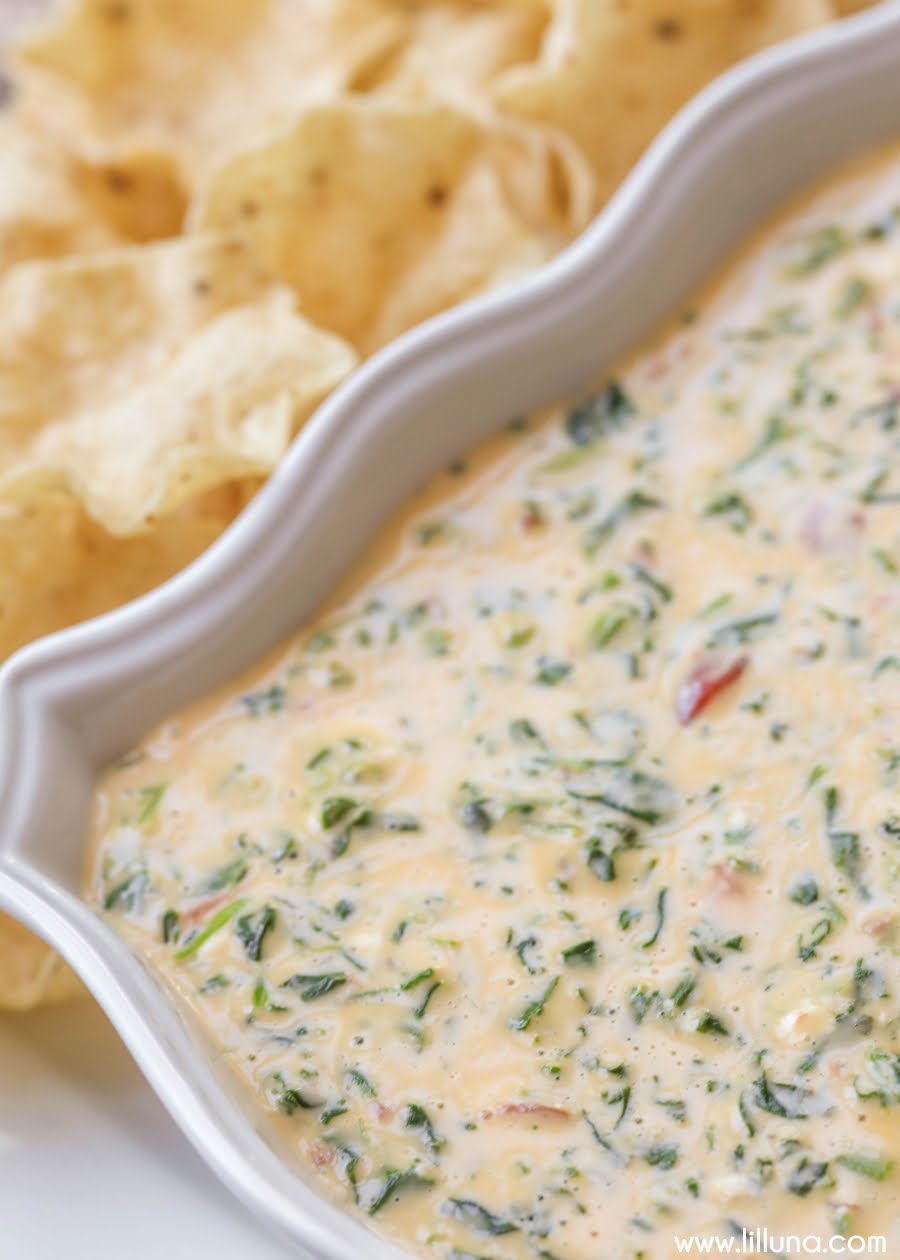 Cuisine Village: Easy Cheesy Spinach Dip