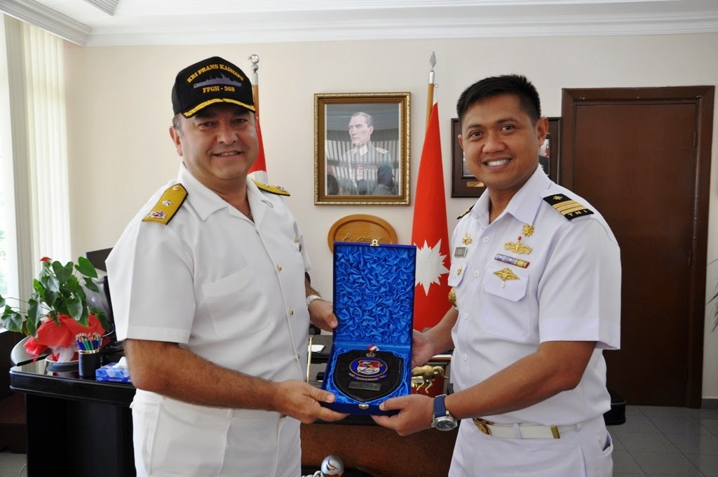 SATGAS MARITIM TNI KONGA XXVIII-F / KRI FRANS KAISIEPO - 368 : KOMANDAN ...