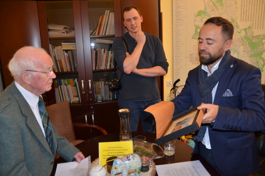 Osobny świat 🔥 ️💙💛🇵🇱🇪🇺🇺🇦🇻🇦🇺🇳 : Krótka historia polskiej tożsamości ...