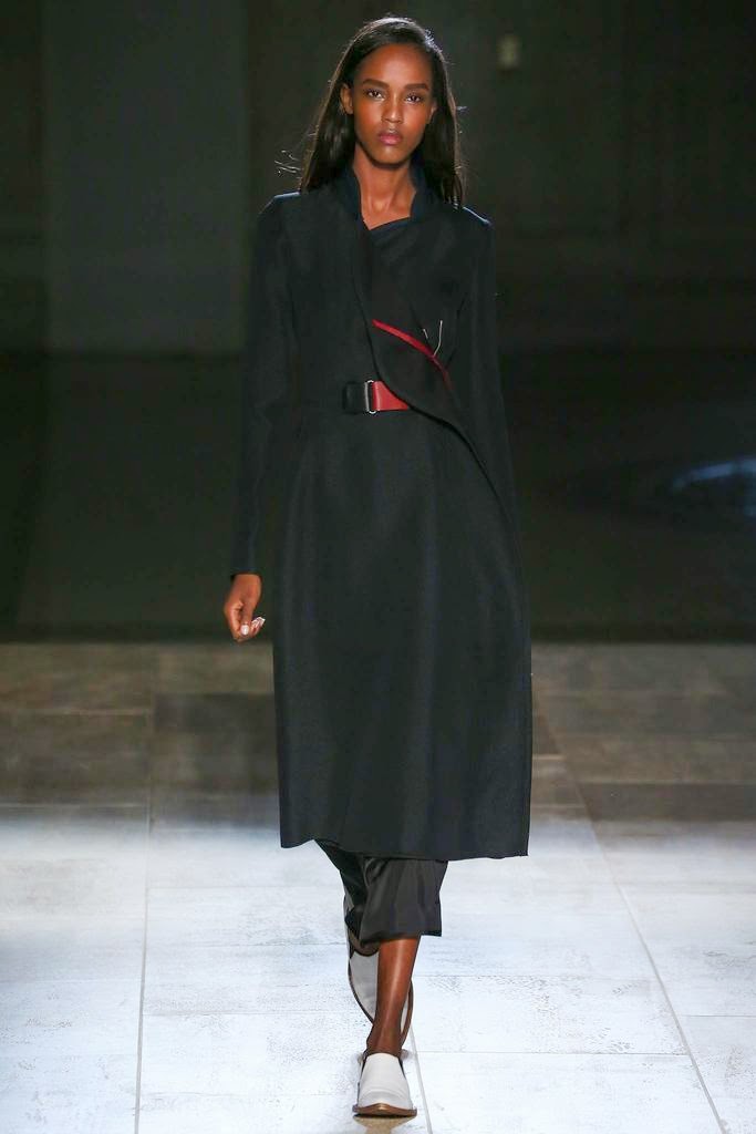 Nicola Loves. . . : The Collections: Victoria Beckham Spring 2015