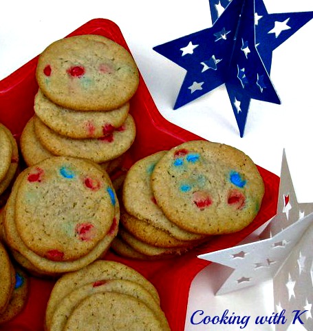 M&M Patriotic Celebration Cookies {Easy and Fun To Make}