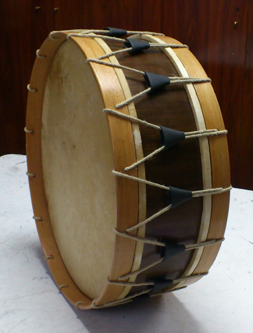 TAMBORES BARBASTRO: Bombos