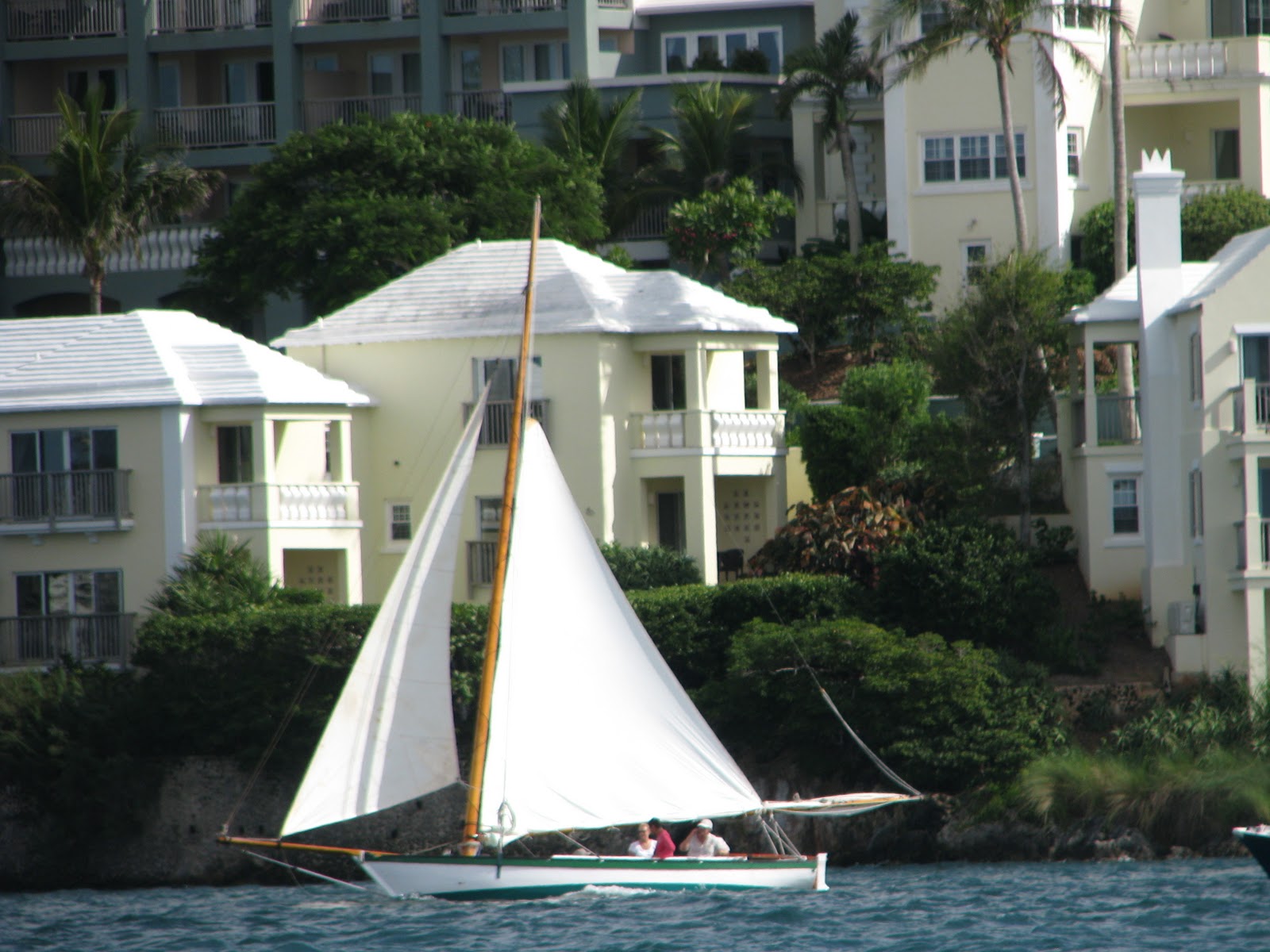 Boatbuilding With Burnham: Bermuda Sloops and A Jolly Good Time