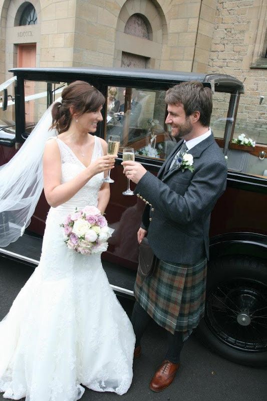 Vanilla Clouds and Lemon Drops: Rose Cupcakes for a Wedding