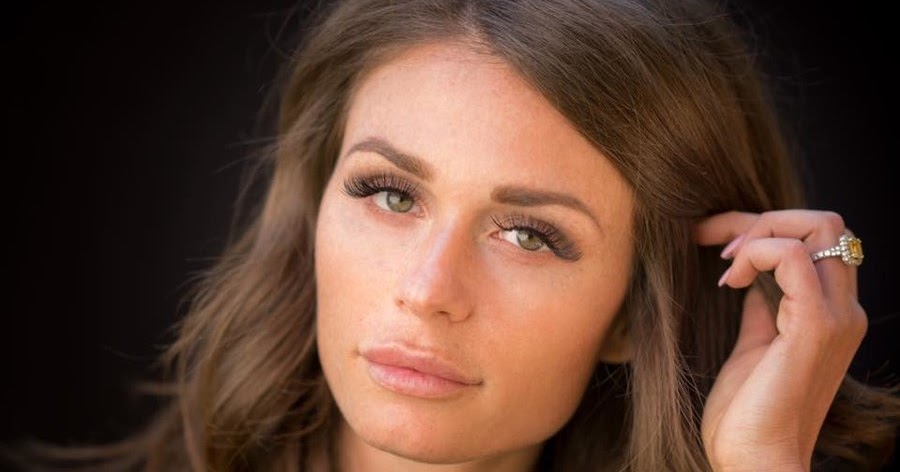 Η Πύλη του Ρωμανού : ΚΑΝΑΔΑΣ: Είναι η Faith Goldy η νέα «απειλή» για το ...