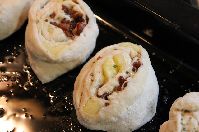 Filosofía de Sabor: Rollo de pizza: cruza entre empanada y pizza