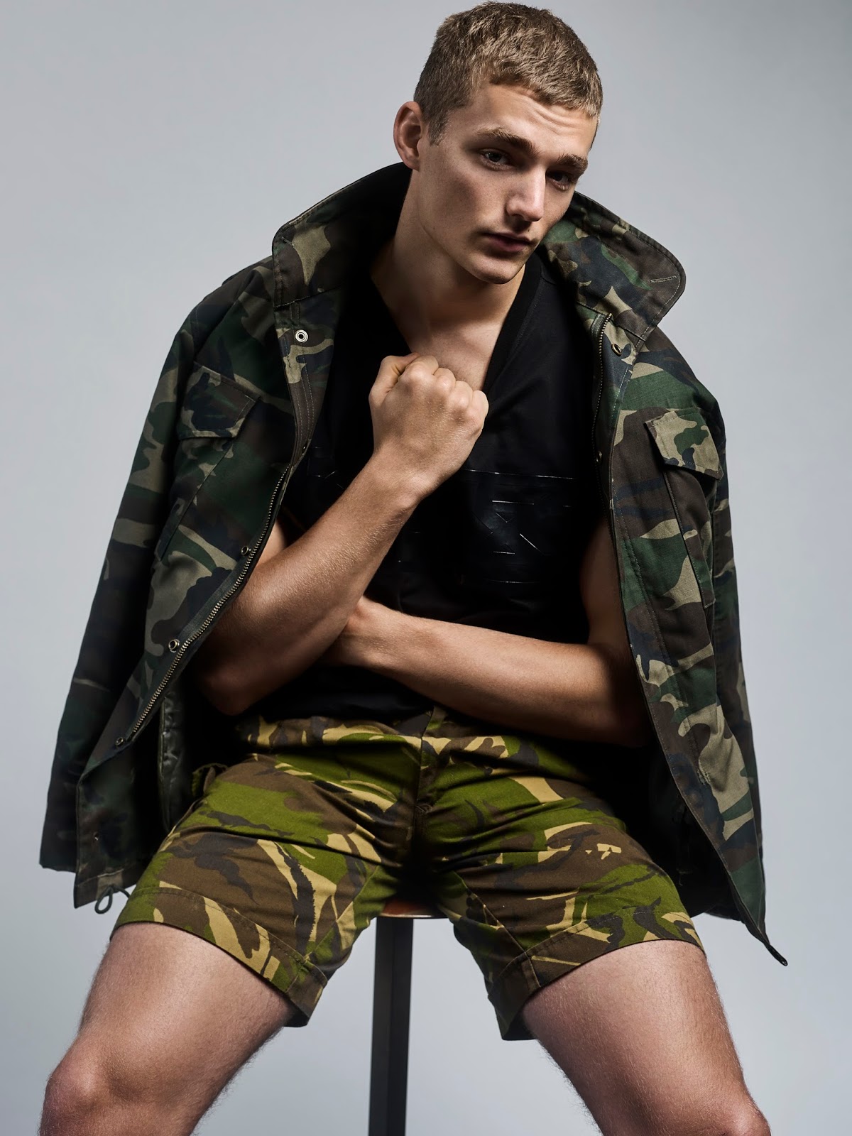 MP Paris: WIEGER RAVEN by Philip Riches